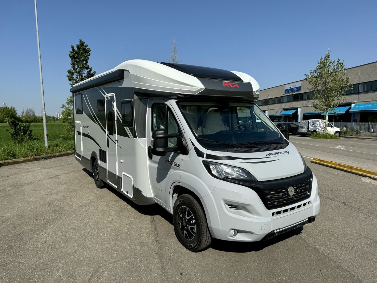 Vendita camper nuovi - Caravan Camper Service - Noleggio e vendita ...